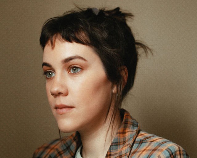 Bess Atwell shares Billie Marten & Ellie Mason rework of 'How Do You ...