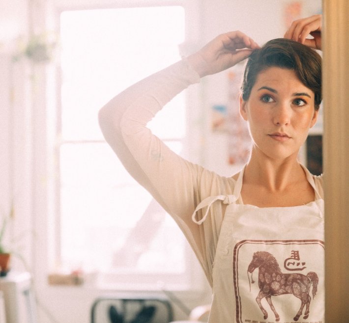 Sabrina Movitz delivers debut EP 'How It Works Out' | Mystic Sons